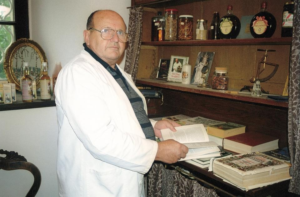 V spomin mag. Jože Kukman: Proti moči smrti, ni rožice na vrti! | Radio ...